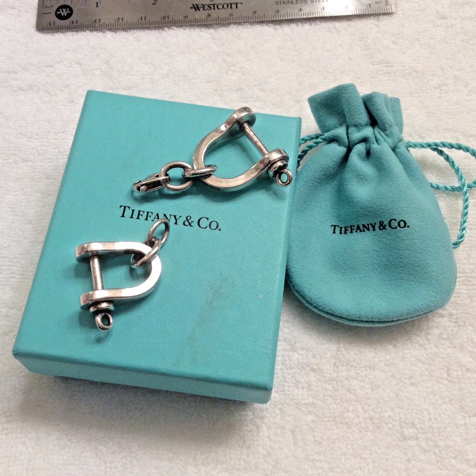 TIFFANY & CO HORSE SHACKLE HORSE BIT VALET KEYCHAIN - Gem