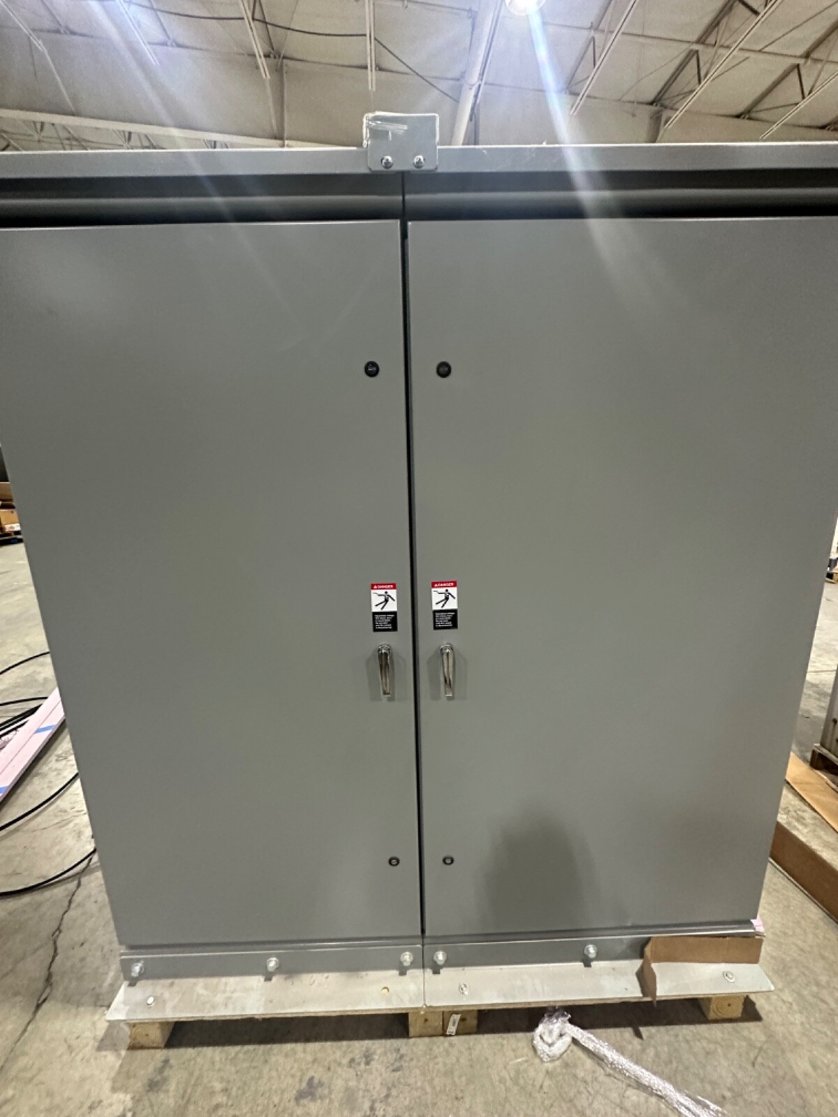 4000 AMP GENERATOR LOAD BANK CAM LOK DOCKING STATION CAMLOK TAP BOX ...