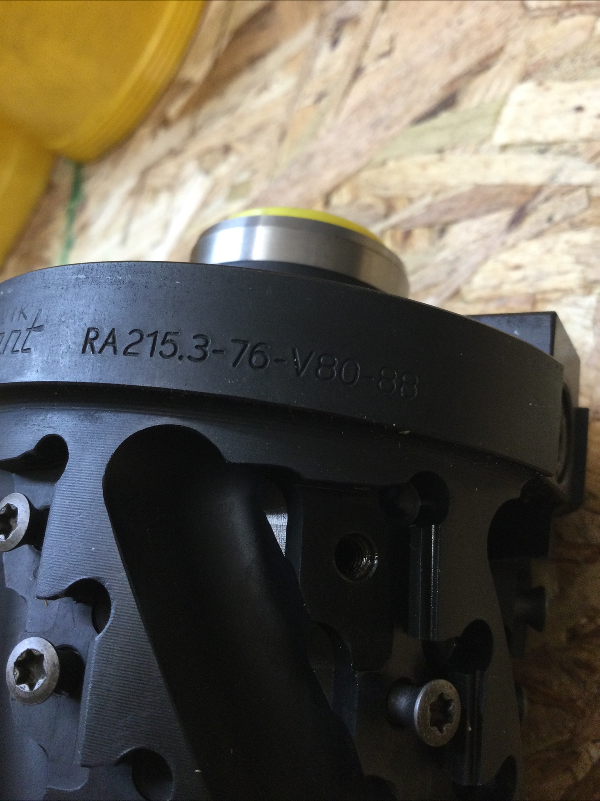 Sandvik Varilock 80 76mm T-Max Milling Cutter RA215.3-76-V80-88 ...