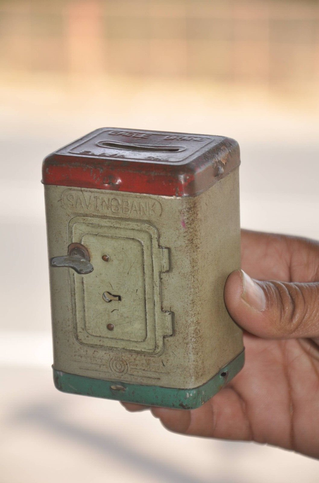 Vintage Iron Eagle Brand Colorful Handcrafted Solid Money Safe /Box ...