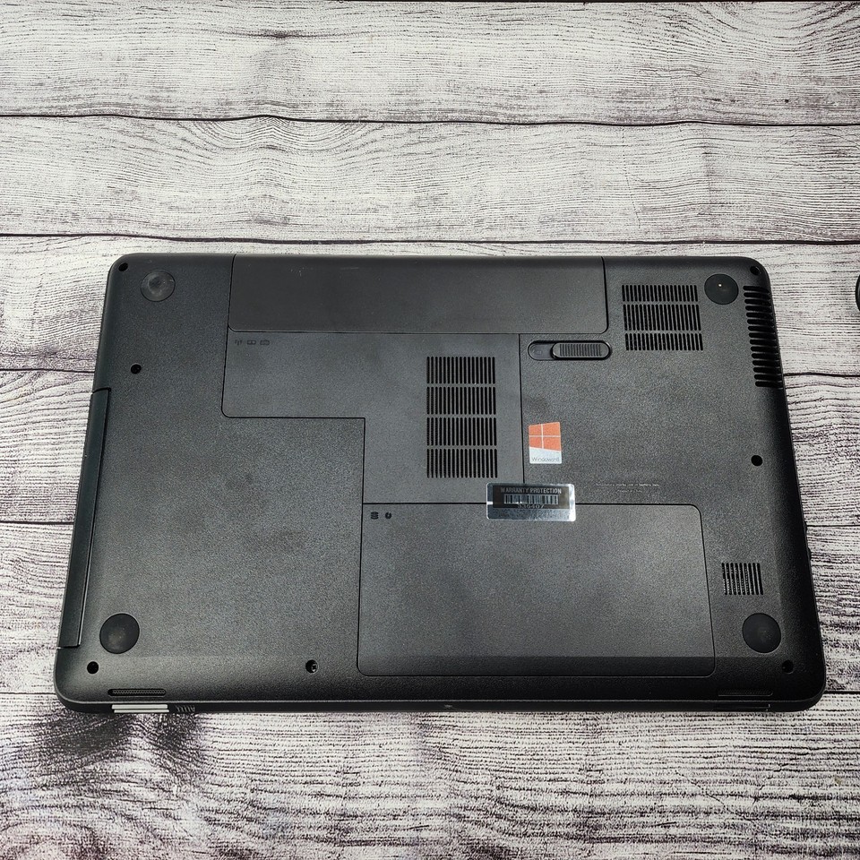 HP 2000 TPN-I108 Laptop – 15.6″ HD, 6 GB RAM, 500GB HDD, Win 8, AMD E ...