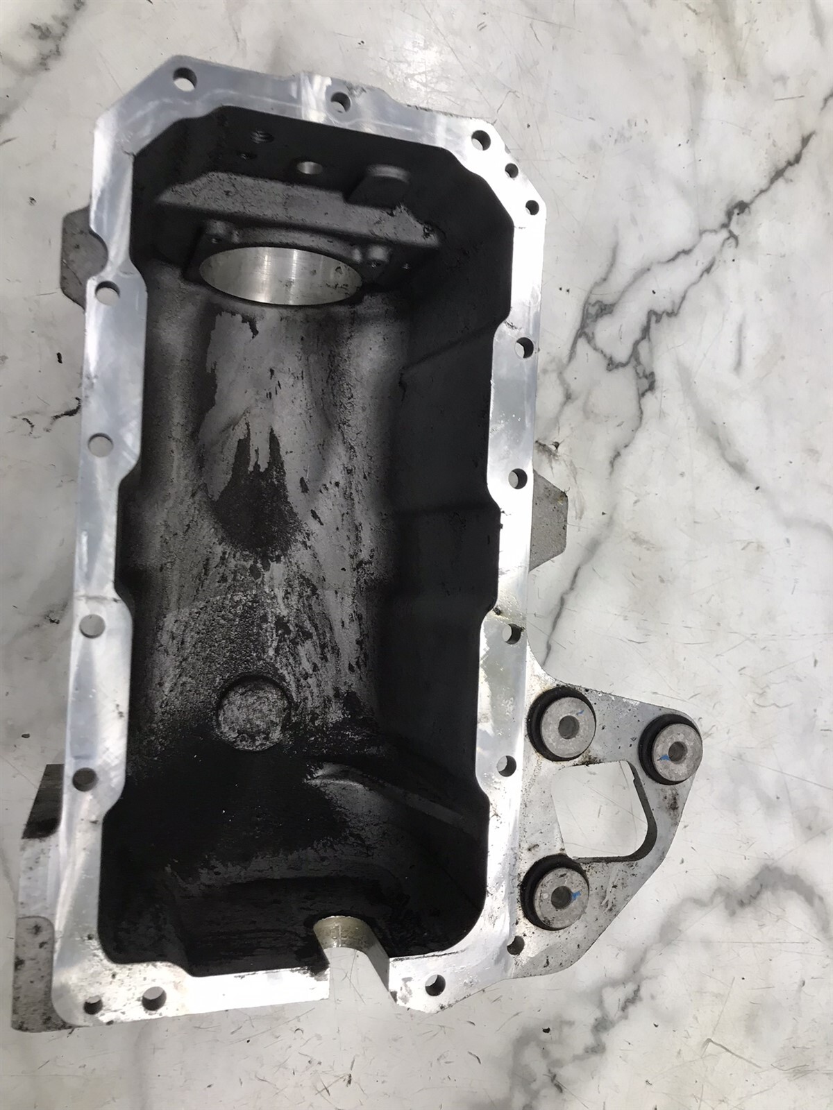 02 Mercury M2 240 Hp EFI V6 Jet Boat Engine oil pan cover housing case ...