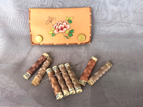 VINTAGE Sewing Kit Peri Lusta Darning Mending Thread Stocking Repair ...