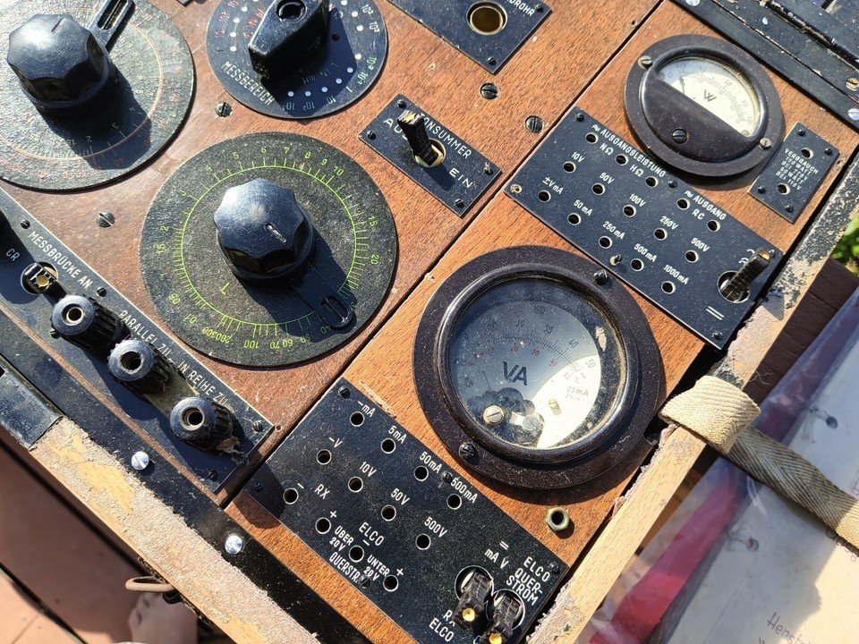 LARGE WWII GERMAN ARMY SIGNALS FIELD RADIO & PHONE TROUBLESHOOTER WW2 ...