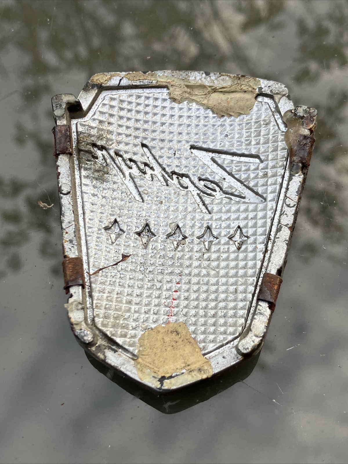 FORD ZEPHYR BADGE | eBay