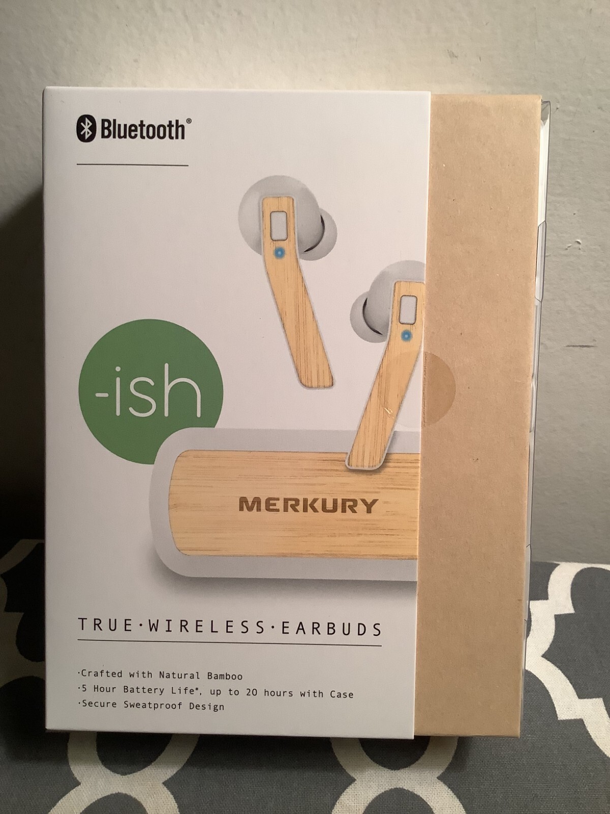 Merkury -ISH True Wireless Earbuds with Charging Case in White and ...