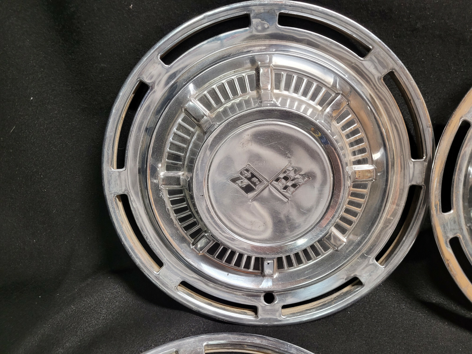 4 Vintage USED 1959 1960s Chevy Impala Corvette Chevrolet Hubcap 59 60 ...