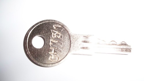 CH751 RV Compartment Key Trailer T-handle Tool Boxes | eBay