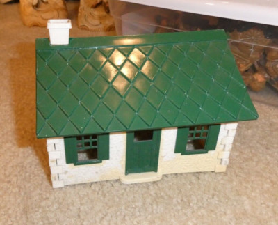 Vintage 1950s O Scale Plasticville Glued Green White Cape Cop House ...