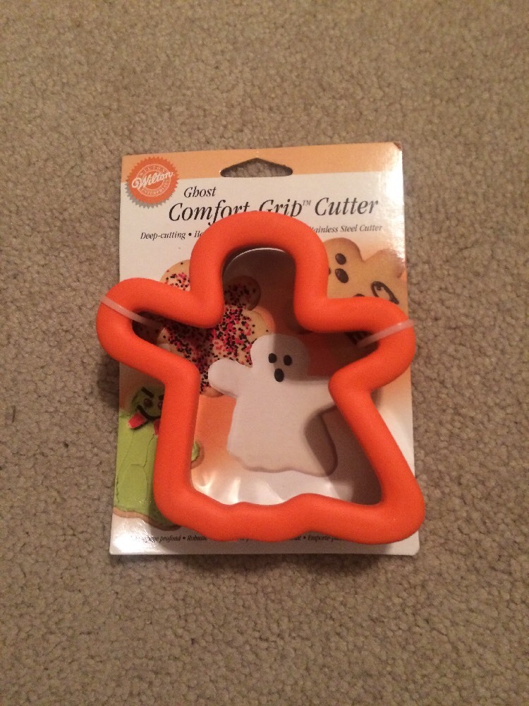 Wilton Comfort Grip Cookie Cutter Ghost NEW ON CARD | eBay
