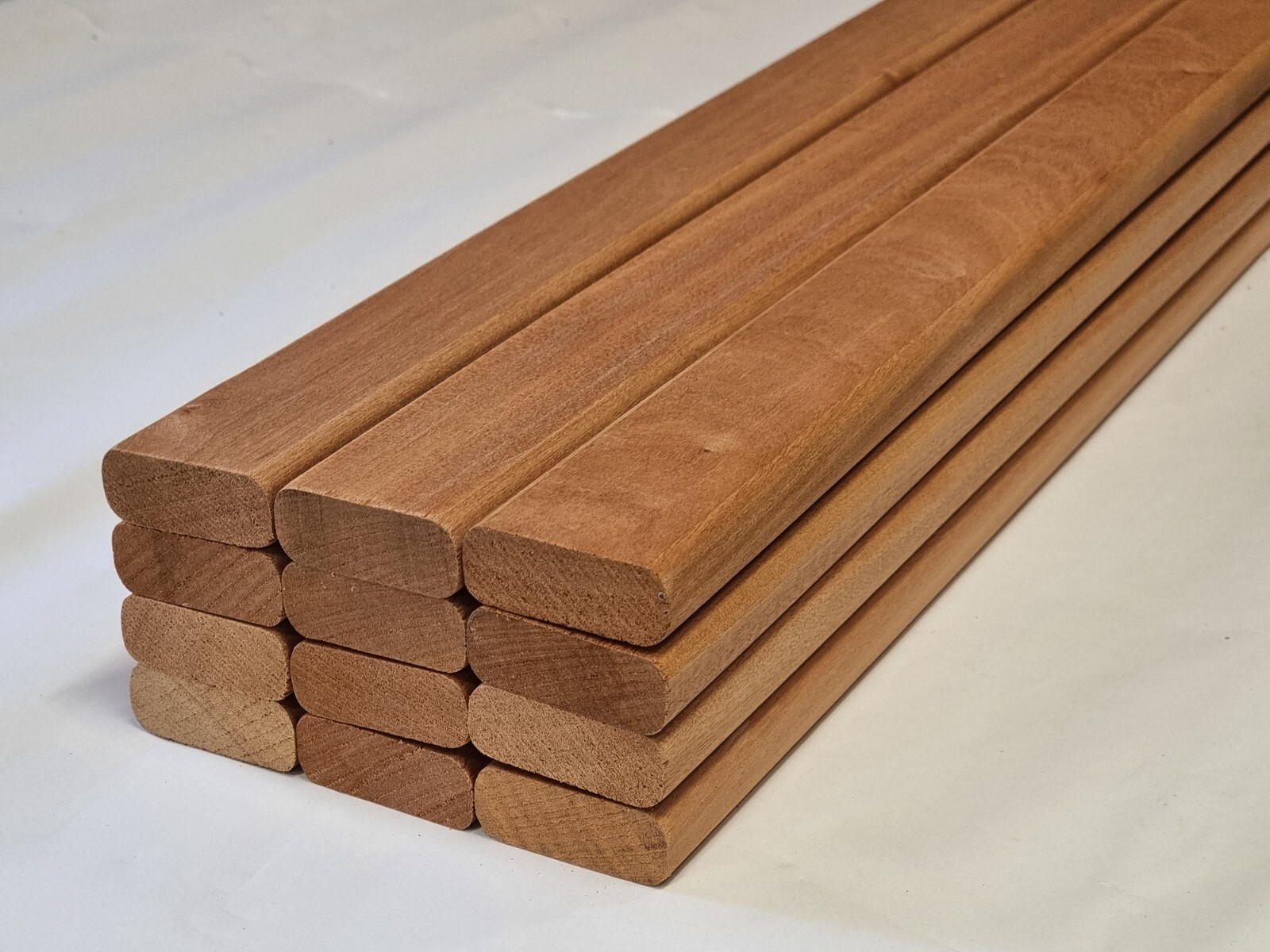 12 Sapele Hardwood Garden Bench Slats 1220mm (4ft) x 50mm 2 Seater ...