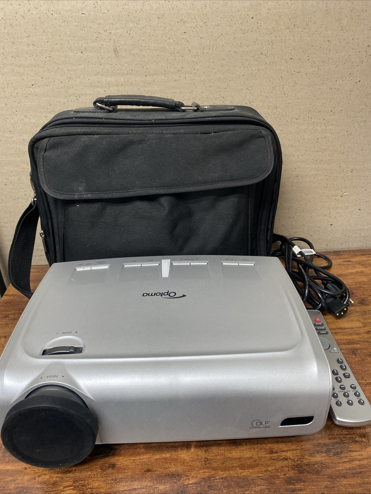 Optoma EP747 1080p DLP Portable Projector w/cables, remote & case