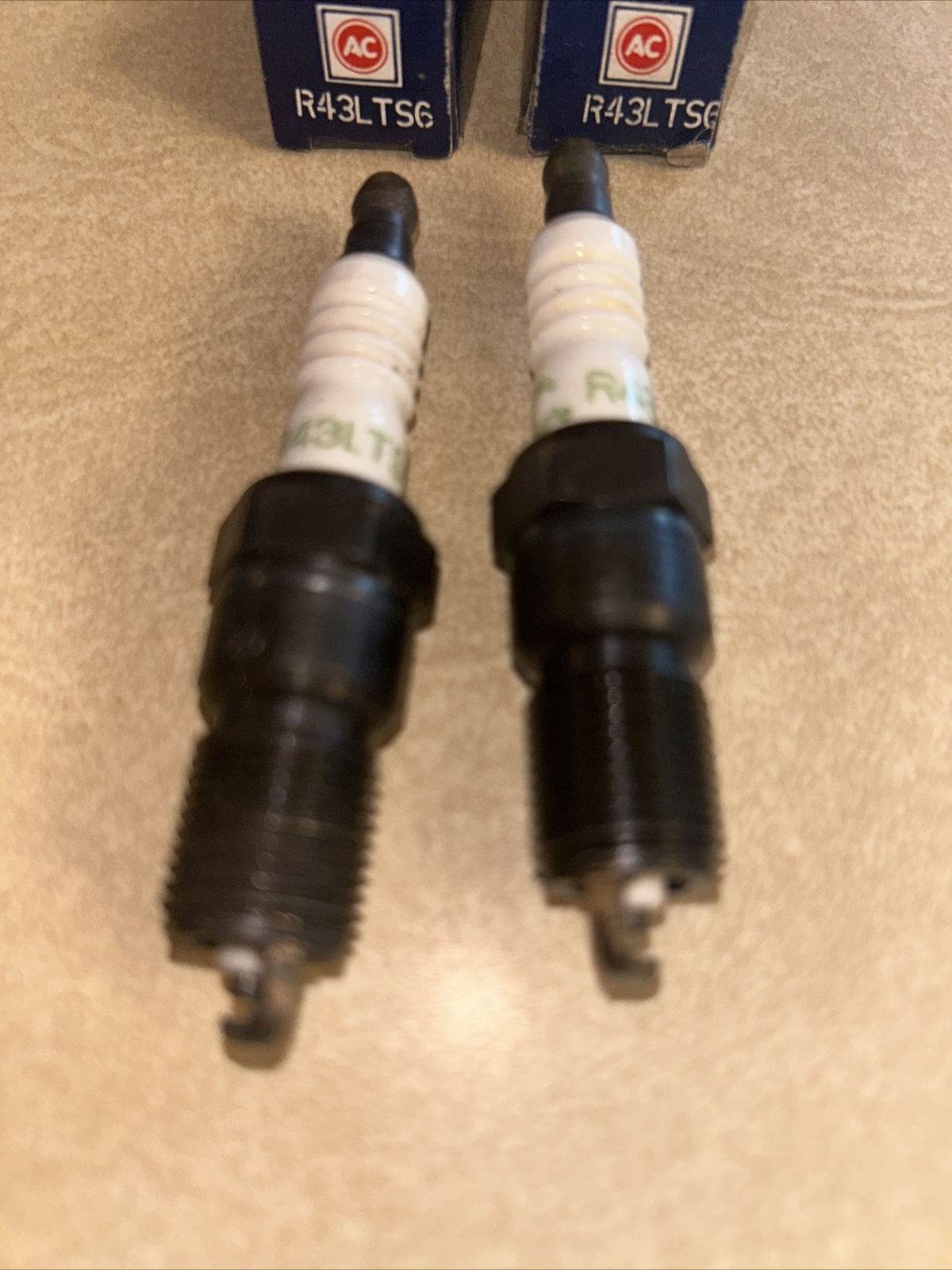 NOS Genuine GM OEM AC SPARK PLUGS (2) R43LTS6 5614099 | eBay