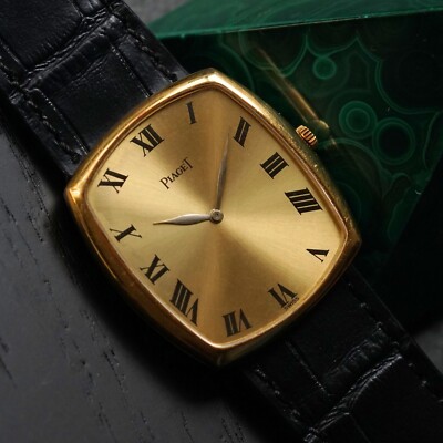Piaget Vintage Cushion Ref. 9741 18k Yellow Gold Manual Wind 29 mm ...