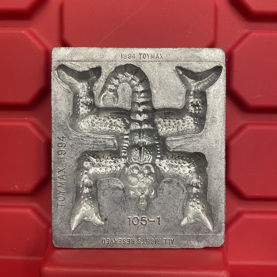 Creepy Crawlers Lot Of 4 Monster Molds Toymax Macabre Decor Used ...