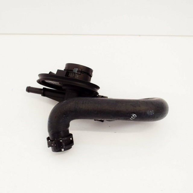 Mercedes-Benz E W212 2011 Engine Water Coolant Pipe Hose A2128300496 ...