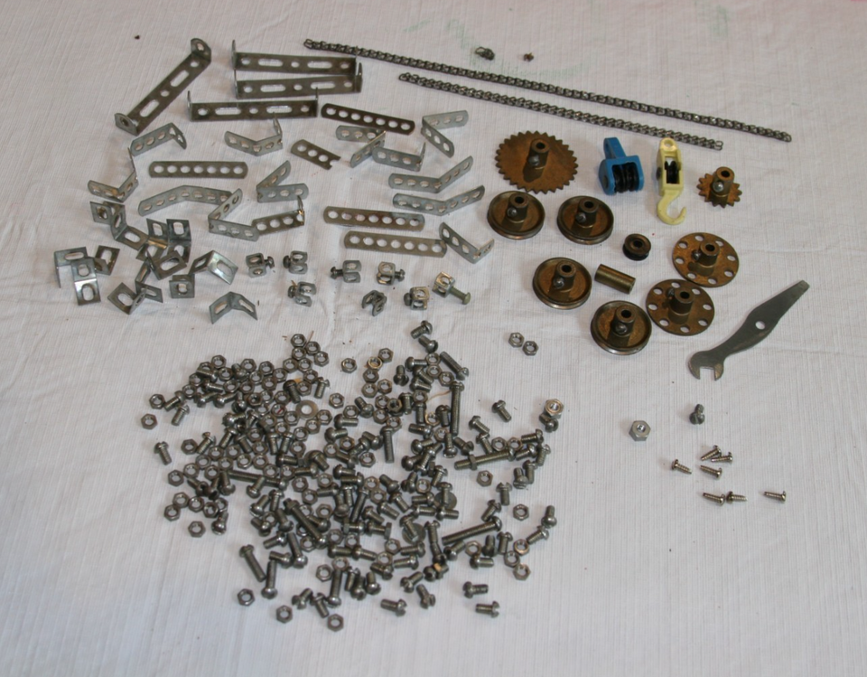 Gilbert Erector Set No 4 Model 10354 | eBay