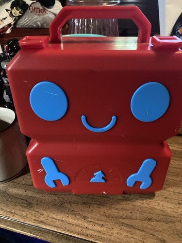 LAKESHORE LEARN & PLAY Carry Around Robot Town 7 Robots Travel Toy ...