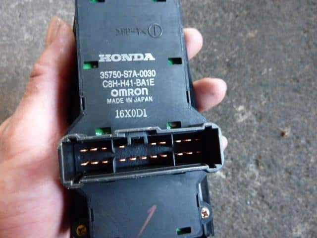 HONDA Stream 2000 LA-RN3 Power Window Switch [Used] [PA67468711] | eBay UK