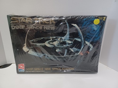 Star Trek Deep Space Nine Space Station Model Kit AMT/ERTL #8778 NIB ...
