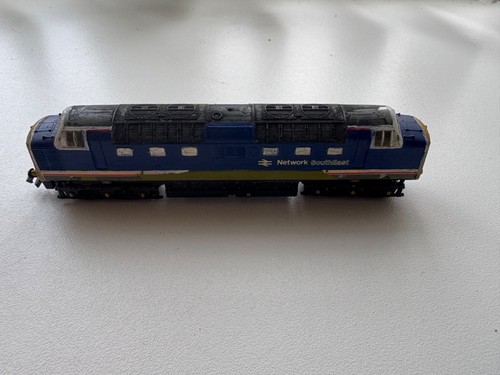 N Gauge Class 55 Deltic in hand painted NSE livery | eBay UK