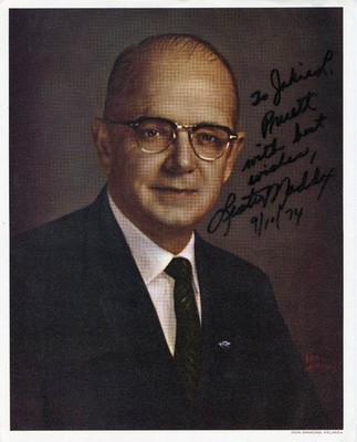LESTER G. MADDOX - PHOTOGRAPH SIGNED 09/10/1974 | eBay