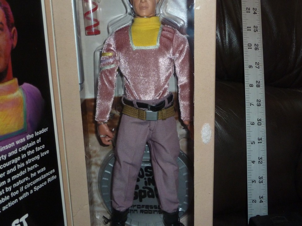 LOST IN SPACE JOHN ROBINSON 3RD SEASON OUTFIT THE FANTASY WORLD OF ...