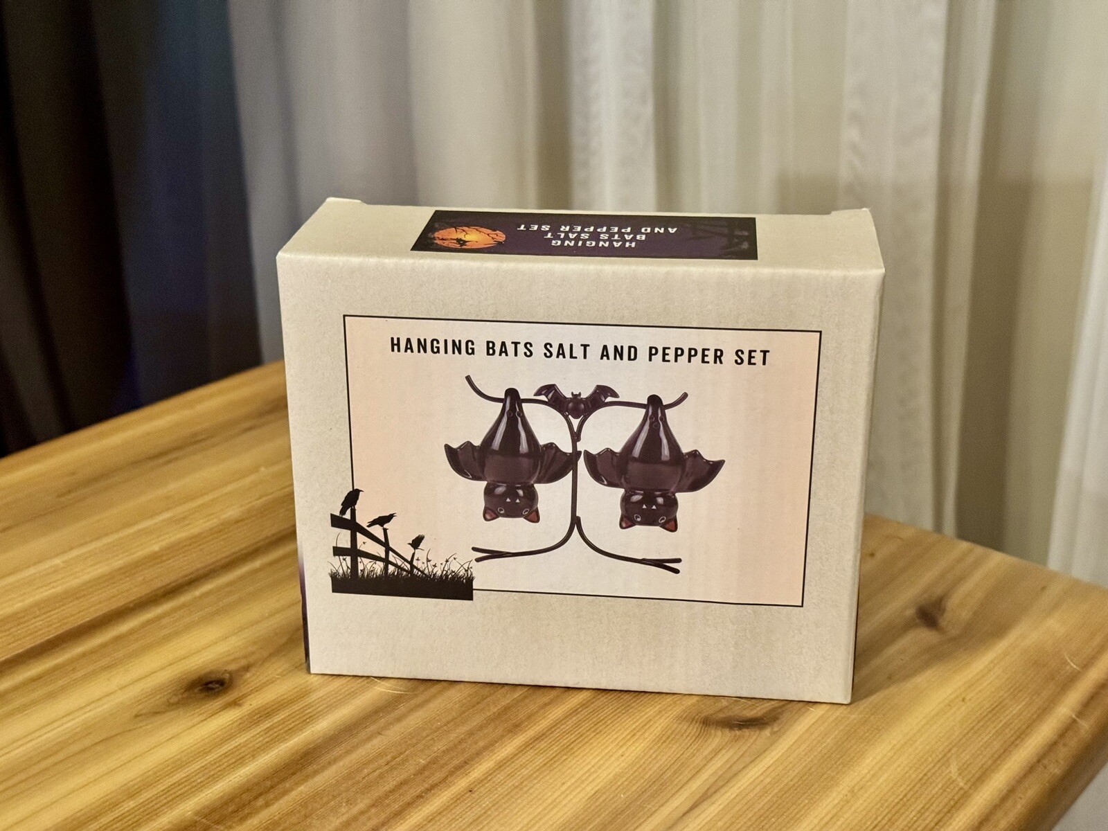 Cracker Barrel Halloween 3 Pc Set Hanging Bats Salt & Pepper Shaker New ...