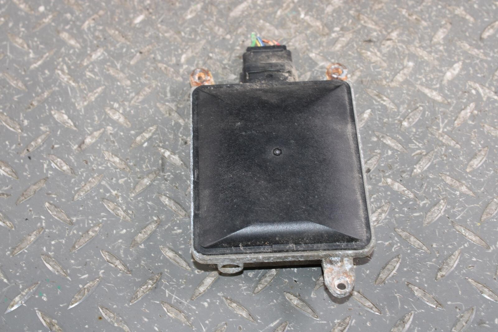 16 GMC Yukon Denali Rear Left Driver Blind Spot Control Module 23455664 ...