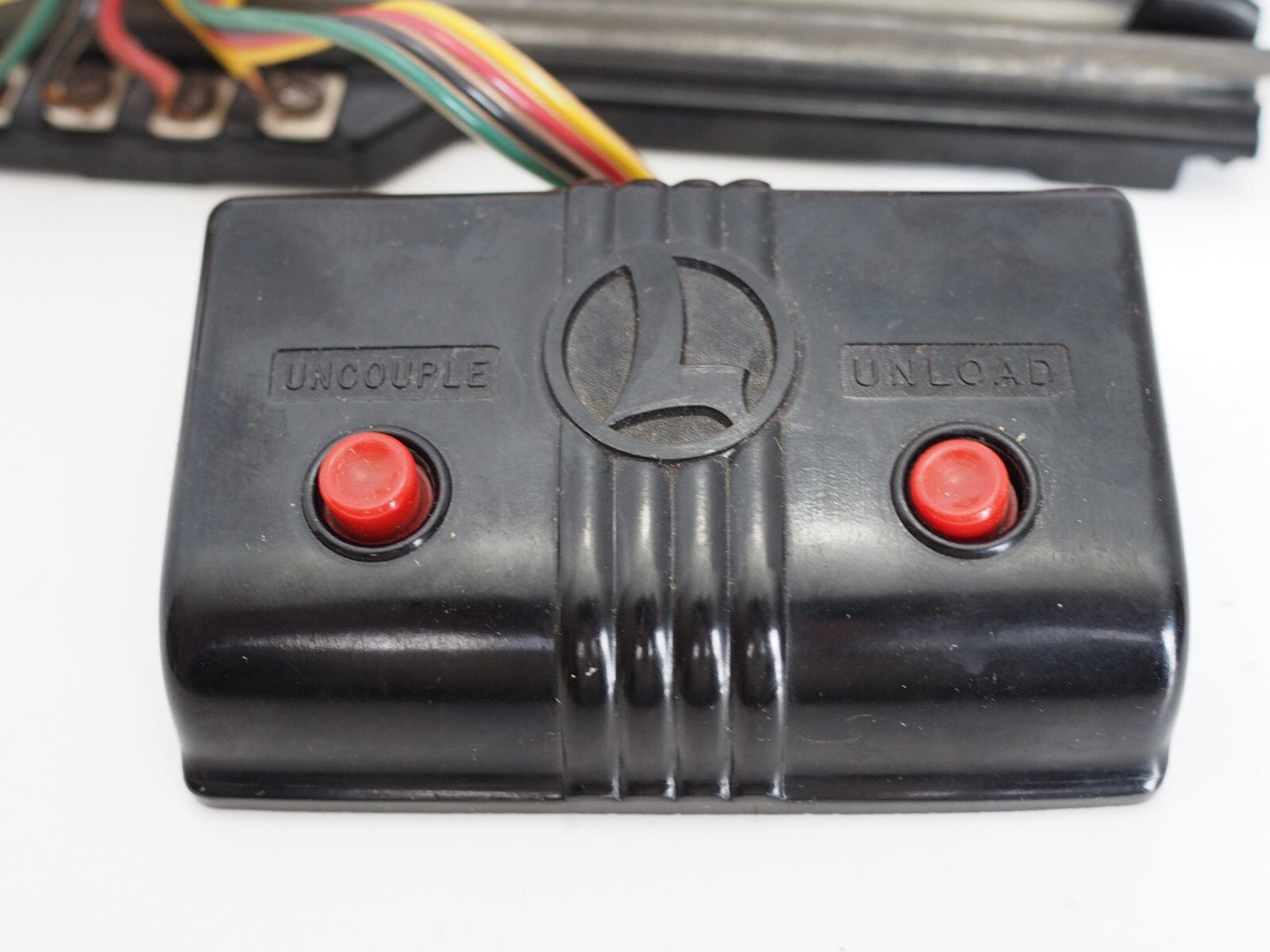 LIONEL load and unload coupler with RCS track & Box | eBay