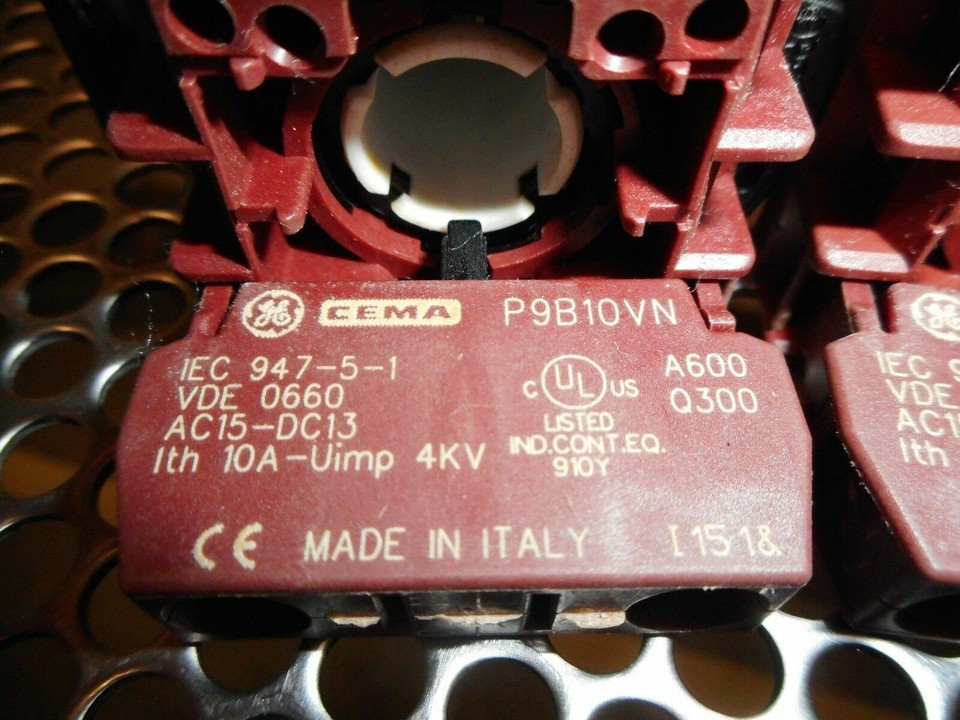 General Electric P9B10VN Contact Blocks & Green Power On Pushbuttons ...