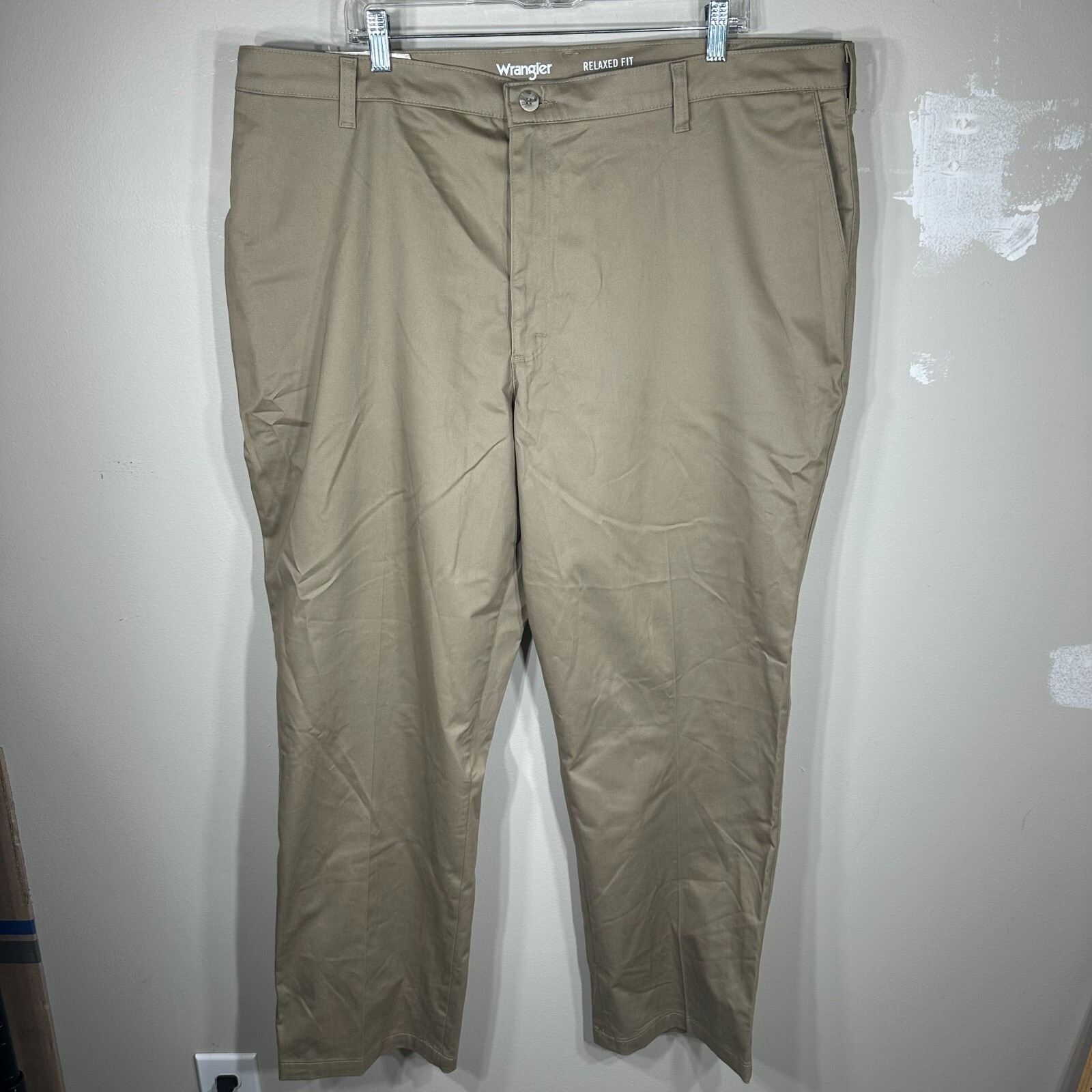 Wrangler Riata Flat Front Relaxed Fit Men's Casual Pants Size 42 x 32 ...