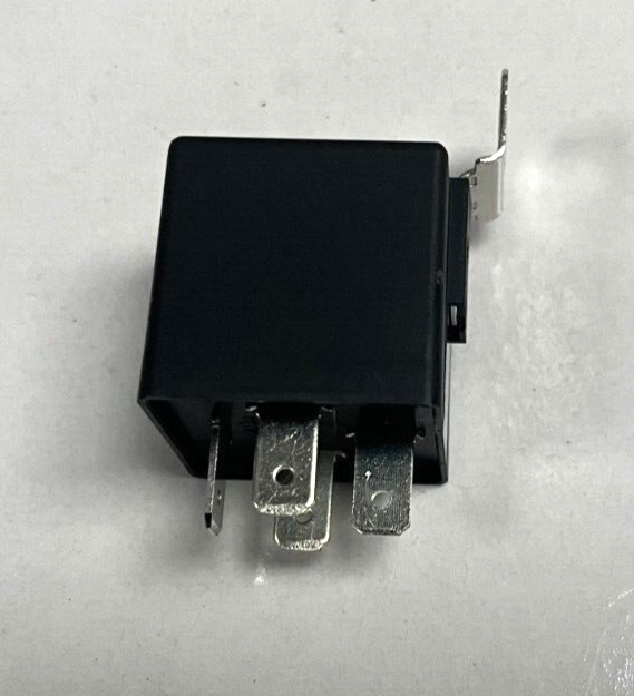 Defender Land Rover 4 Pin Flasher Relay (with trailer socket) PRC8876 ...