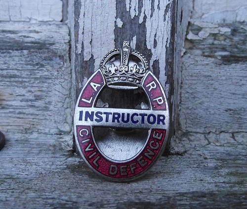 WW2 Civil Defence Instructor Local Air Raid Precautions ( LARP) Enamel ...
