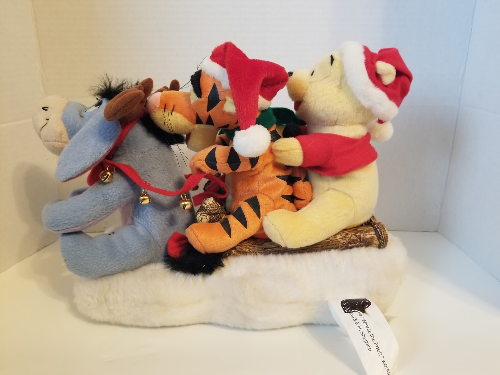 Disney Winnie the Pooh Tigger Eeyore Christmas Sleigh Ride Animated ...