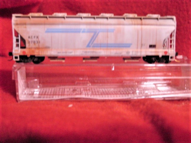 MTL 093 52 090 WEATHERED ACFX 3-bay Covered Hopper #27831 'NEW' N-SCALE | eBay