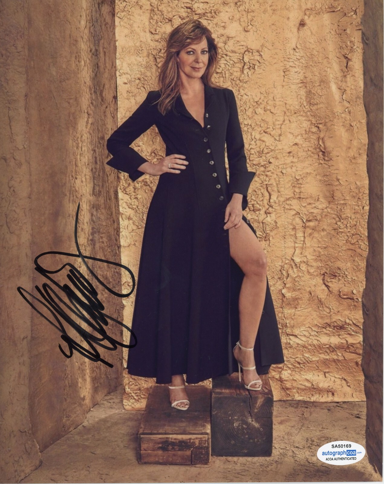 Allison Janney Hot