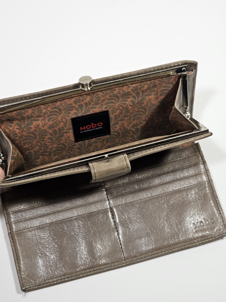 Hobo International Light Brown Leather Card Holder Wallet Bifold ...