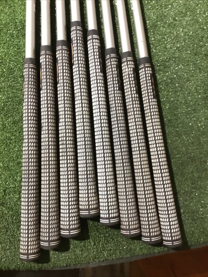 Cleveland CG4 Tour CMM Irons Set (3-PW) Stiff Grafalloy ProLaunch Blue ...