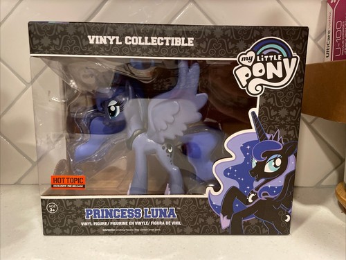 Funko My Little Pony - Princess Luna - (Glitter) - Hot Topic (Exclusive ...