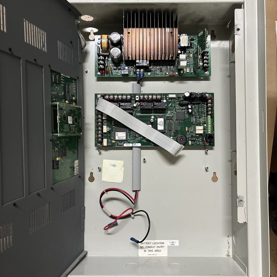 Edwards System Technology EST2 Fire Alarm Panel w/ Enclosure No Key ...