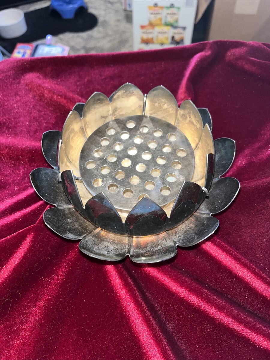 Reed & Barton 3002 3 Piece Serving Bowl Water Lily Lotus Reed & Barton 3002 3 Piece Serving Bowl Water Lily Lotus