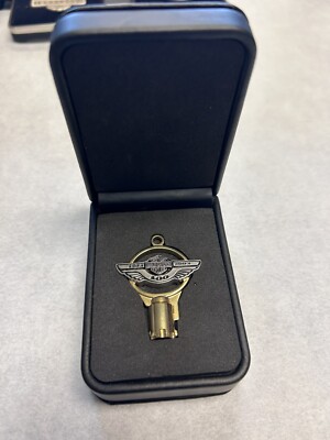 Harley Davidson 100th Anniversary Gold Barrel Key Cut NEW IN BOX | eBay