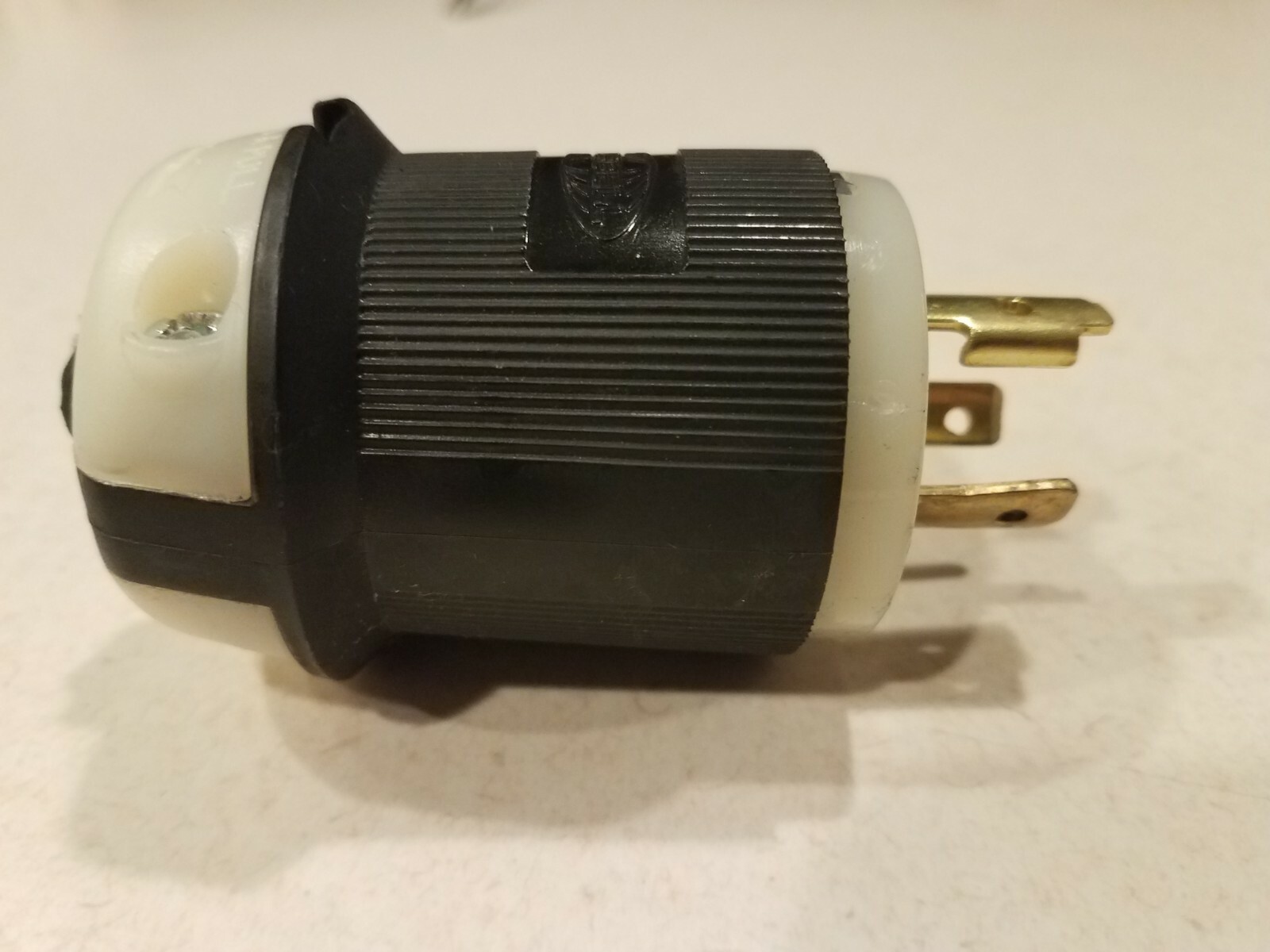 Hubbell HBL2321 Twist-Lock Plug (20A, 250V) L6-20 | eBay