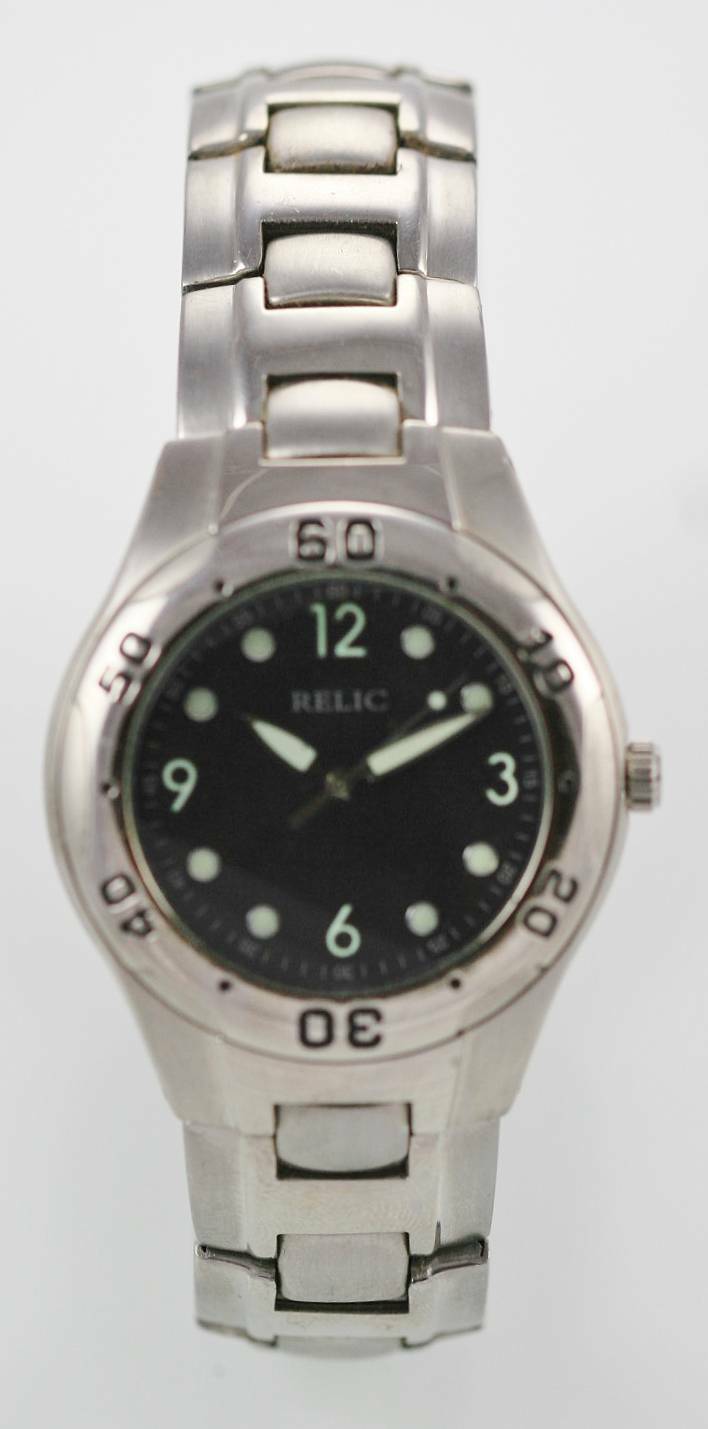 Relic Men's Silver Stainless Steel Black Water Resistant Quartz Battery ...