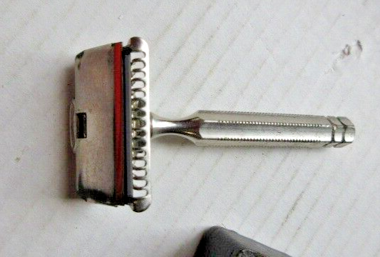 Vintage GEM DAMASKEENE - 1912 Style Single Edge Razor - with Case ...