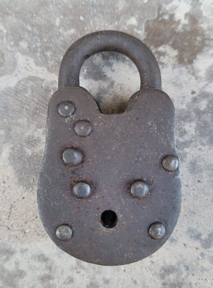 Winchester Cast Iron Gate Lock W/ 2 Working Keys & Antique Finish ...