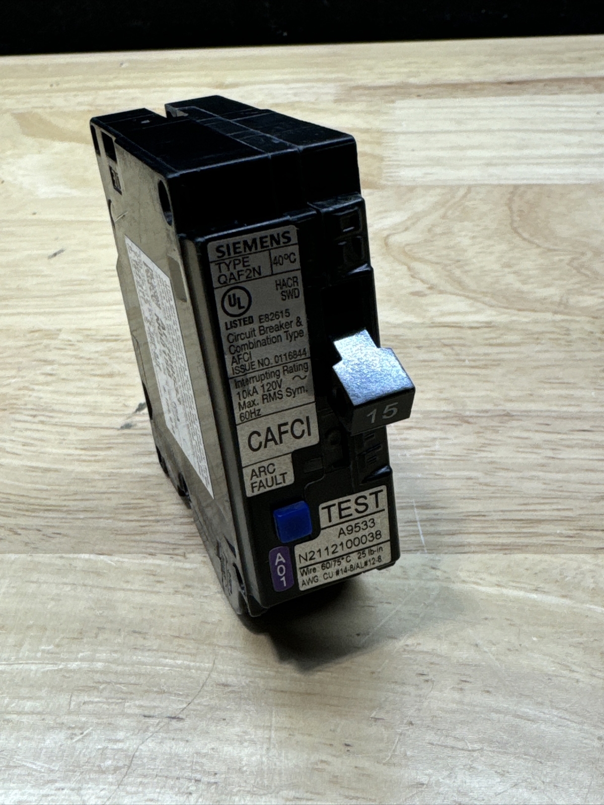 Siemens QA115AFCN 1 Pole 15 A Plug-On Neutral Arc Fault Comb Circuit ...