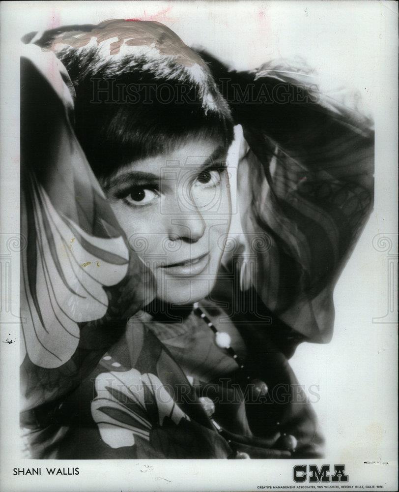Shani Wallis