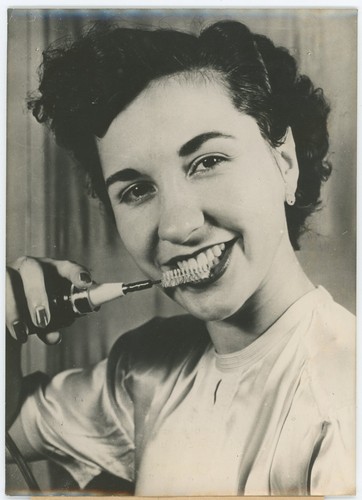 New Electric Rotating Toothbrush. Invention. 1950. | eBay
